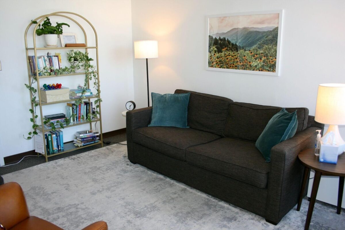 Decorating a Small Therapy Office - Ruby Wellness Designs